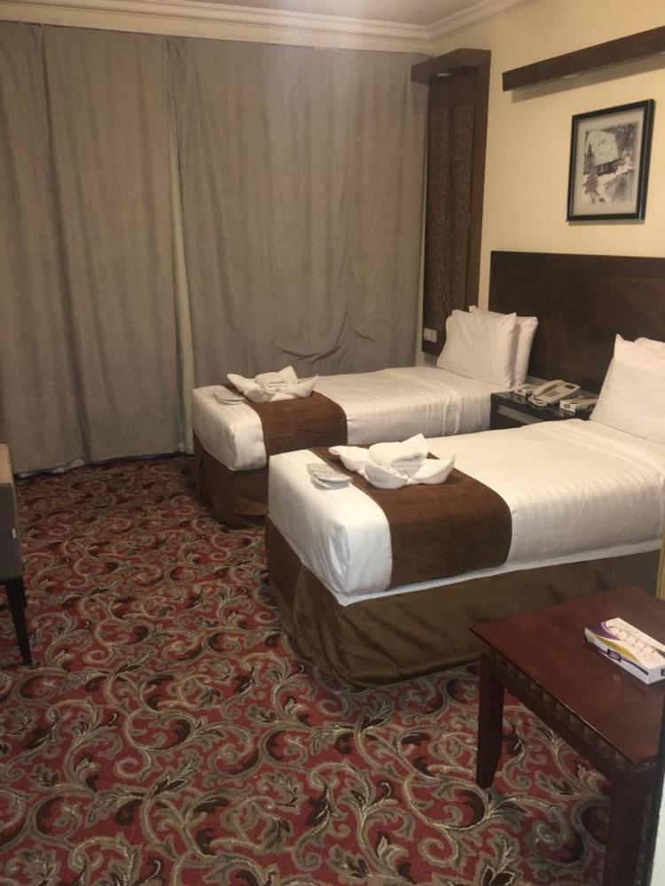 Sky View Madinah Hotel | 8-Min Walk to Prophet's Mosque | 1-Star